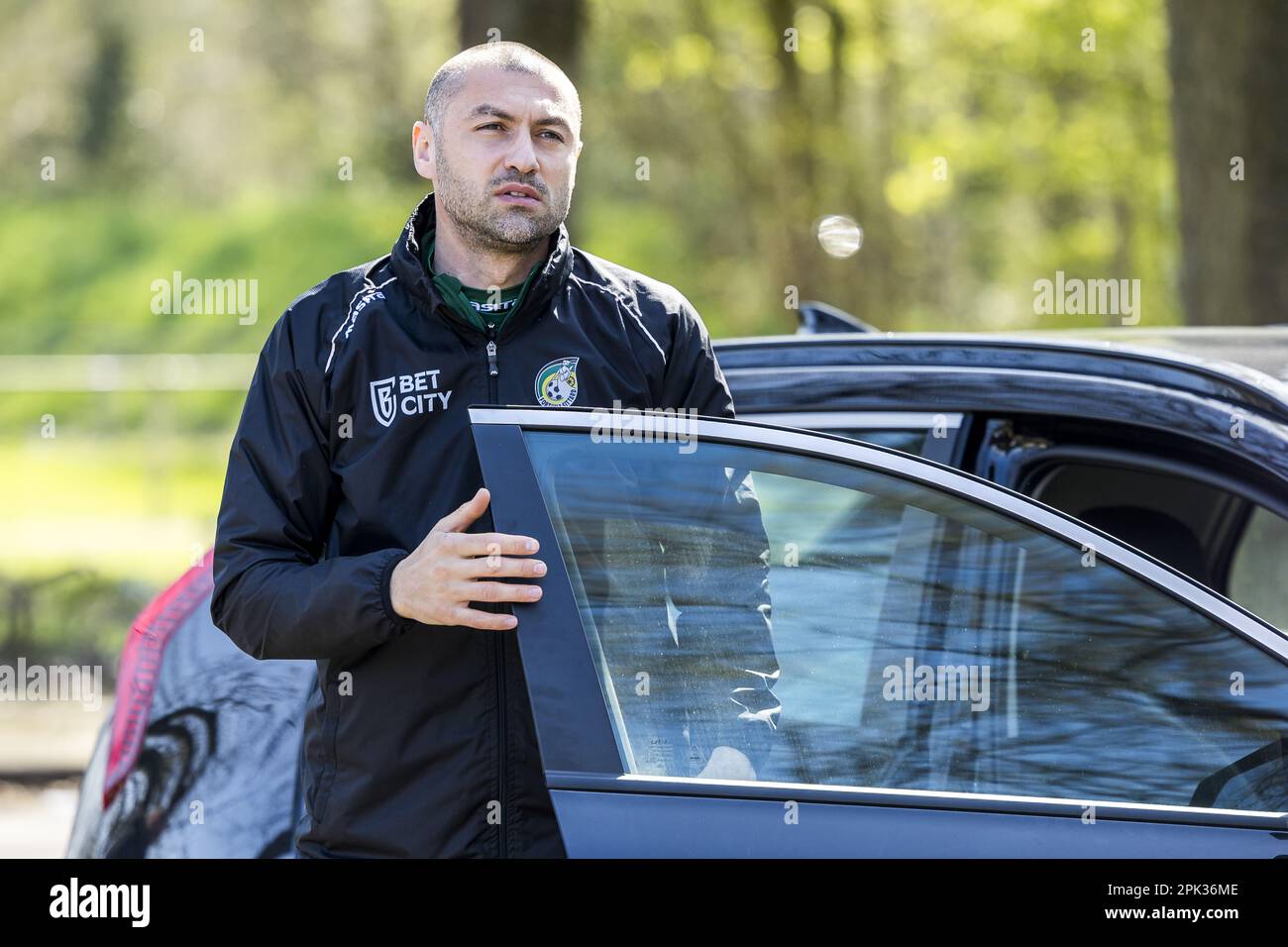 BUCHTEN - Burak Yilmaz kommt zu einem Training in Fortuna Sittard. Der ...