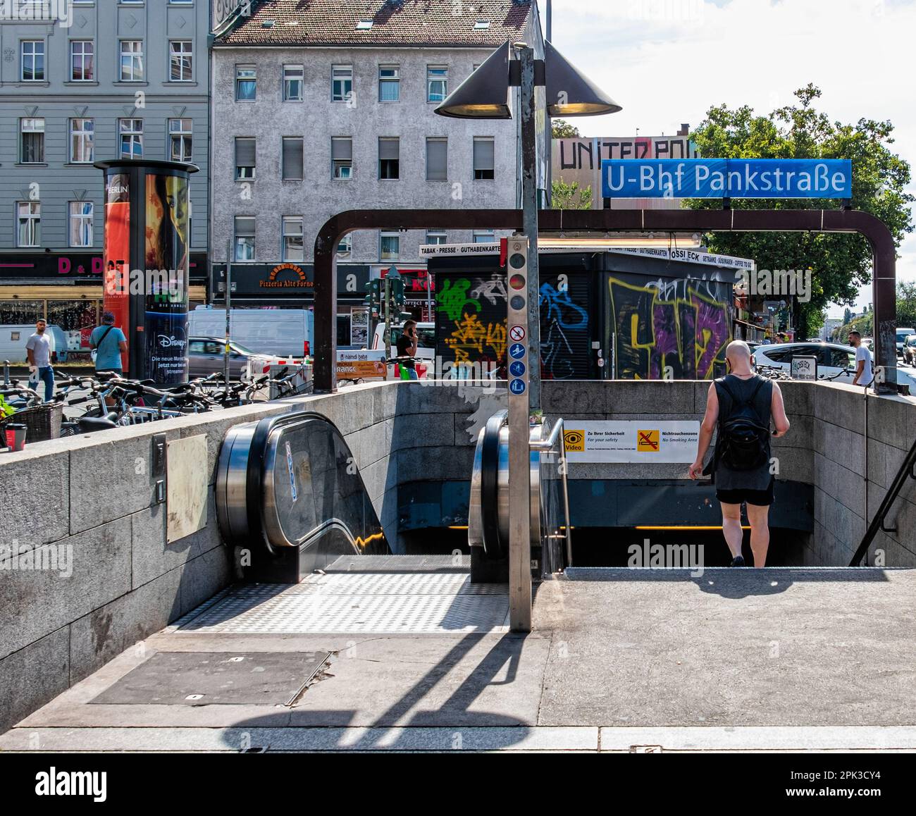 U Pankstraße U-Bahn Station bedient die U8 Linie des Pendlerbahnnetzes ...
