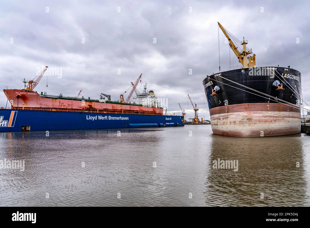 Lloyd Werft, Trockendock, Frachter Atlantic Journey, Werft im ...