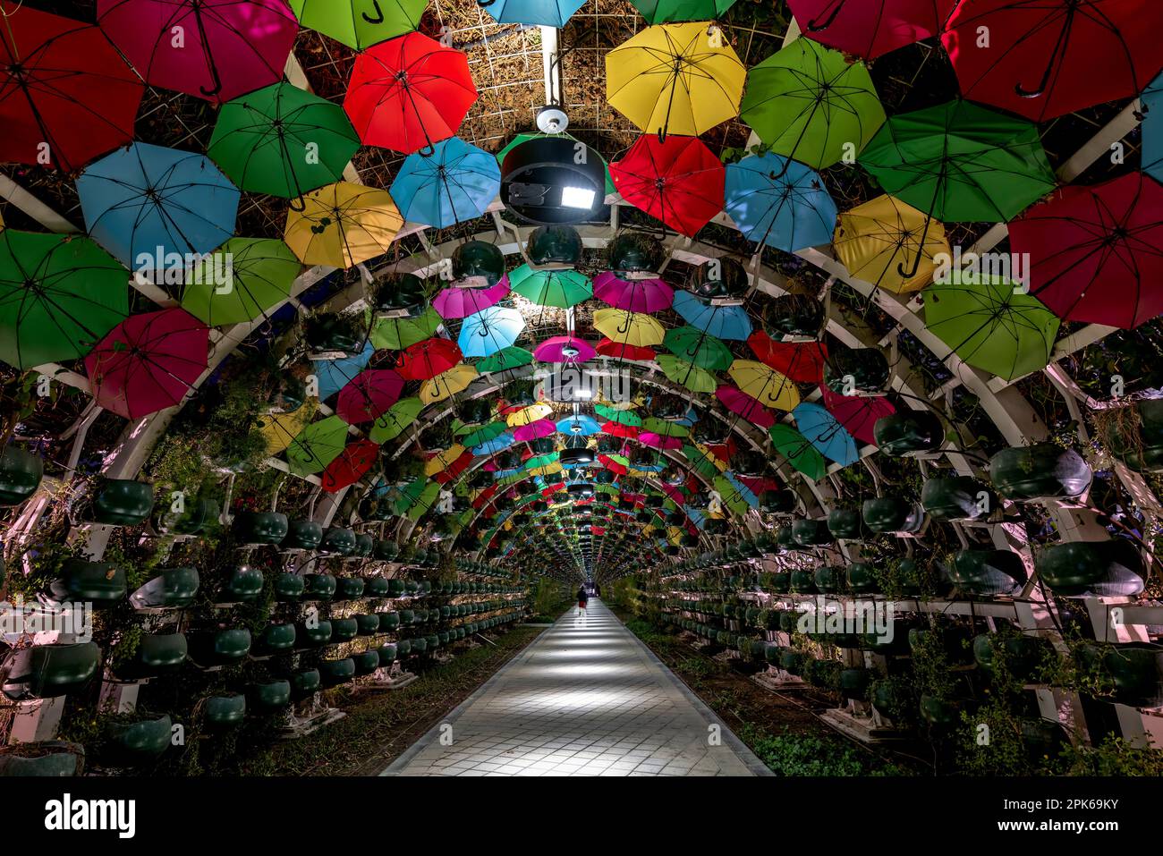Katar u bahn -Fotos und -Bildmaterial in hoher Auflösung – Alamy