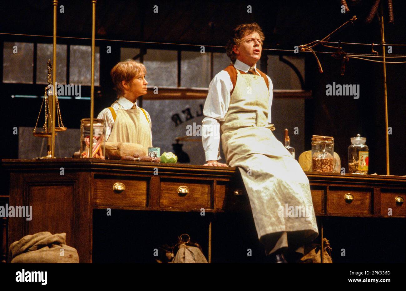 Felicity Kendal (Christopher), Ray Brooks (Weinberl) in THE RAZZLE von Tom Stoppard im Lyttelton ...
