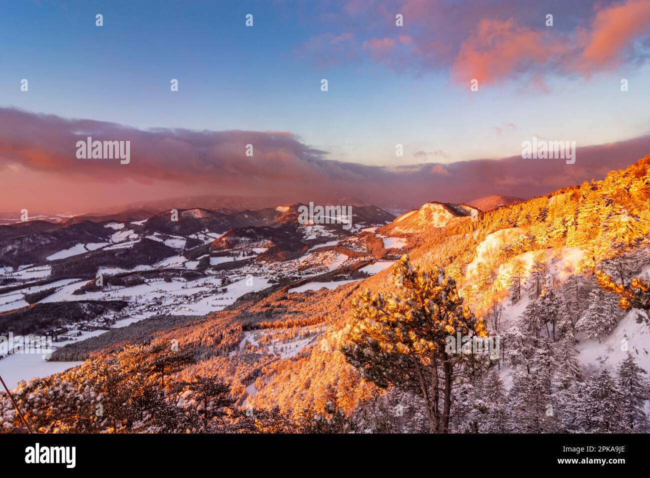 Blick auf den schneeberg in den wiener alpen wiener alpen -Fotos und ...