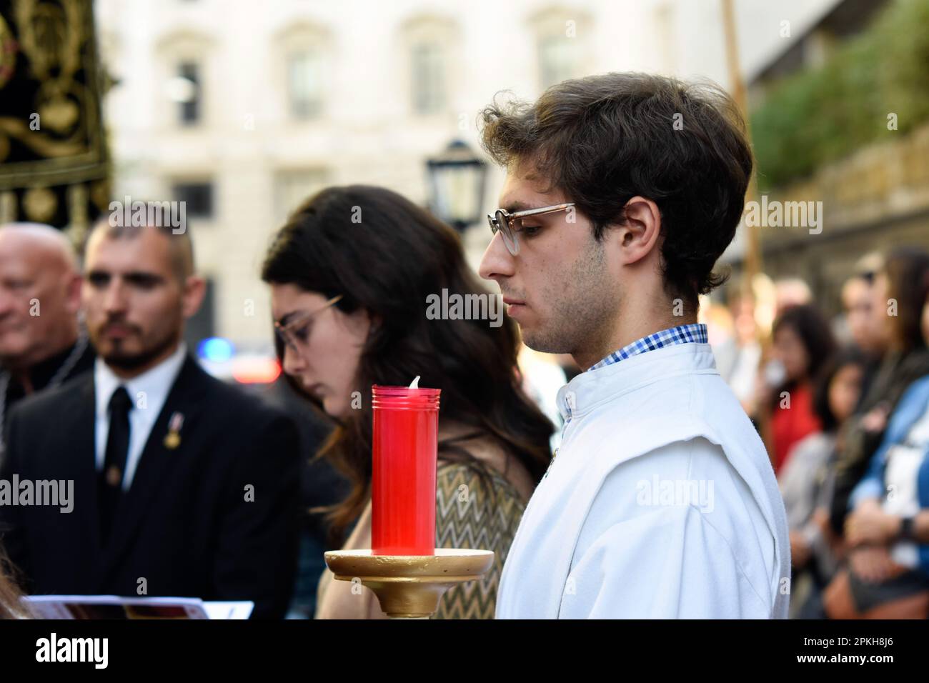 Via crucis esperanza -Fotos und -Bildmaterial in hoher Auflösung – Alamy