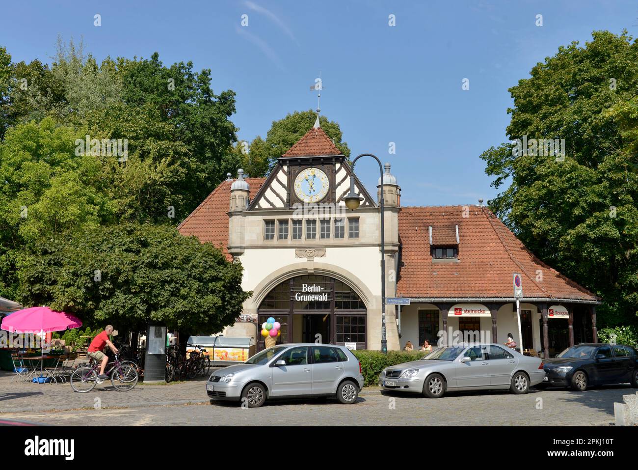Stazione ferroviaria di s bahn grunewald -Fotos und -Bildmaterial in ...