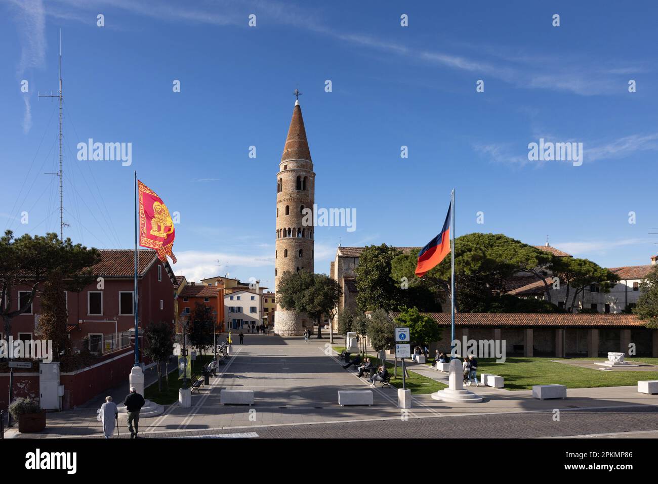 Caorle, italien - 2. April 2023: Historisches Zentrum der Stadt Caorle ...