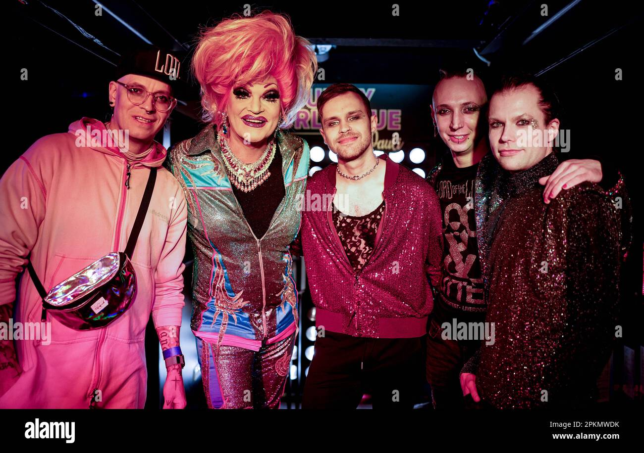 Hamburg, Deutschland. 08. April 2023. Sänger Chris Harms (l-r) von der ...