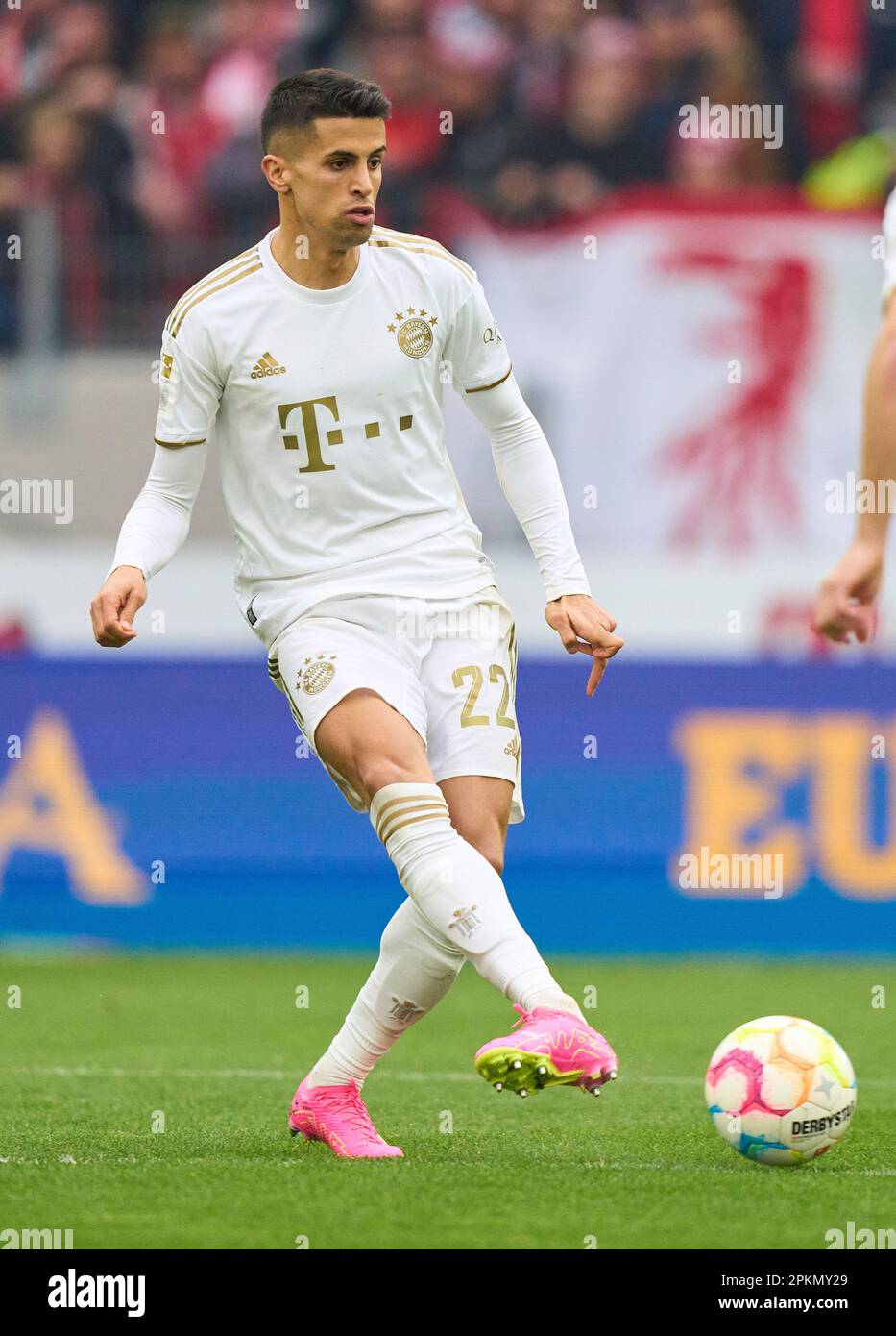 Joao Cancelo, FCB 22 im Spiel SC FREIBURG - FC BAYERN MÜNCHEN 0-1 1 ...