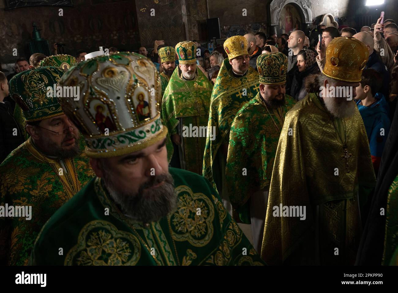 Priests of the Orthodox Church of Ukraine conduct the Palm Sunday ...
