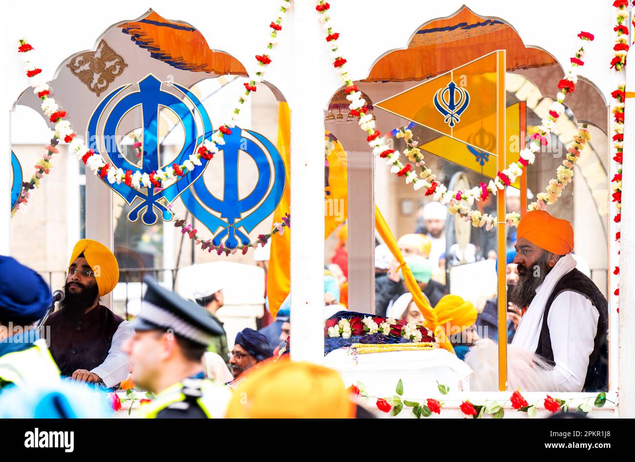 Teilnehmer der jährlichen Prozession in Glasgow im Rahmen der Sikh ...