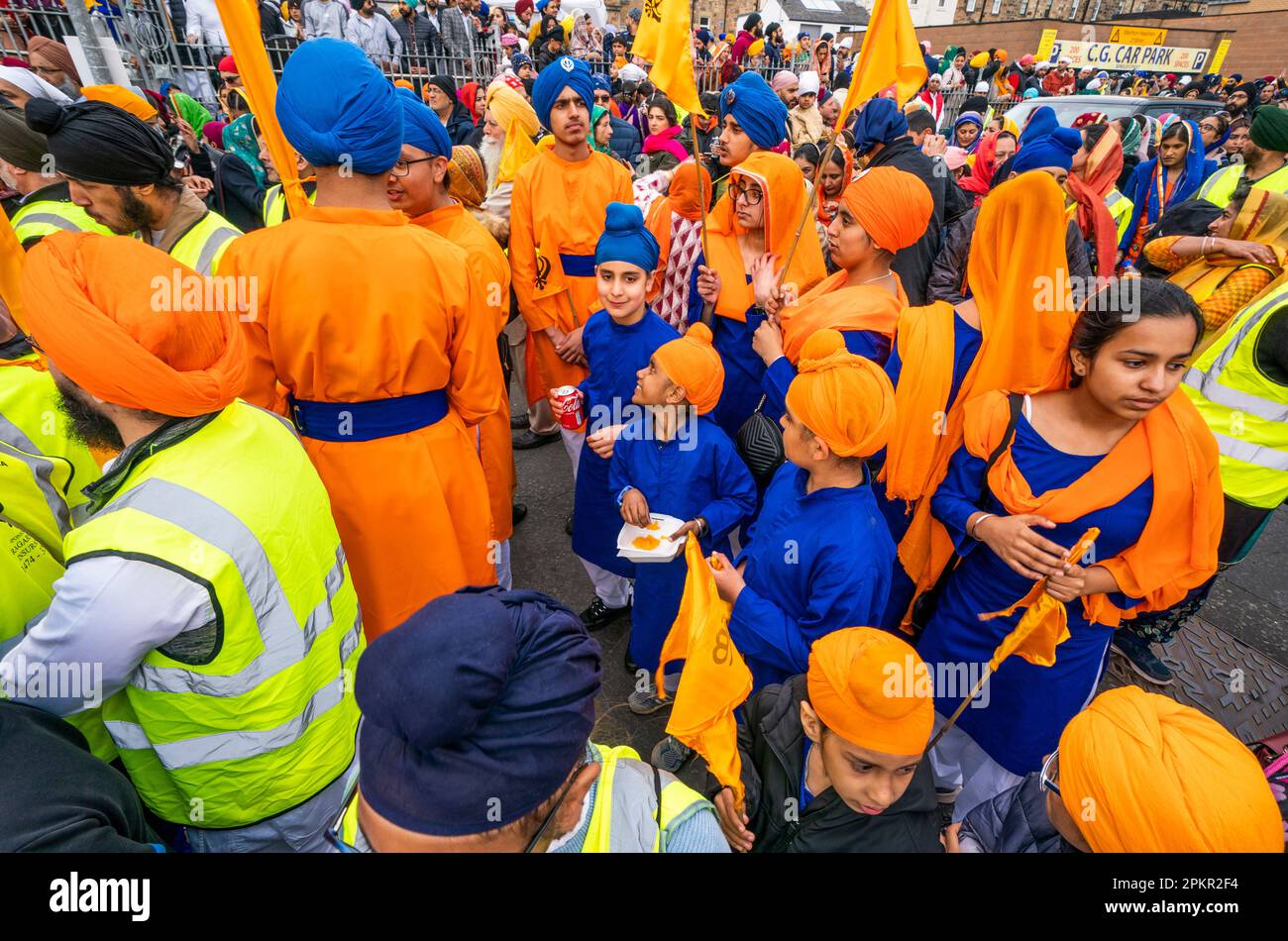 Teilnehmer der jährlichen Prozession in Glasgow im Rahmen der Sikh ...