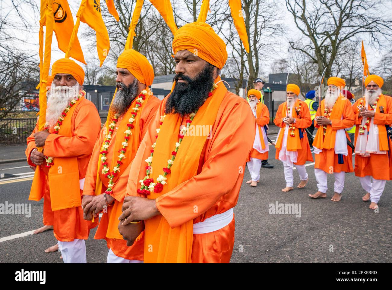 Teilnehmer der jährlichen Prozession in Glasgow im Rahmen der Sikh-Vaisakhi-Feier zur Feier der ...