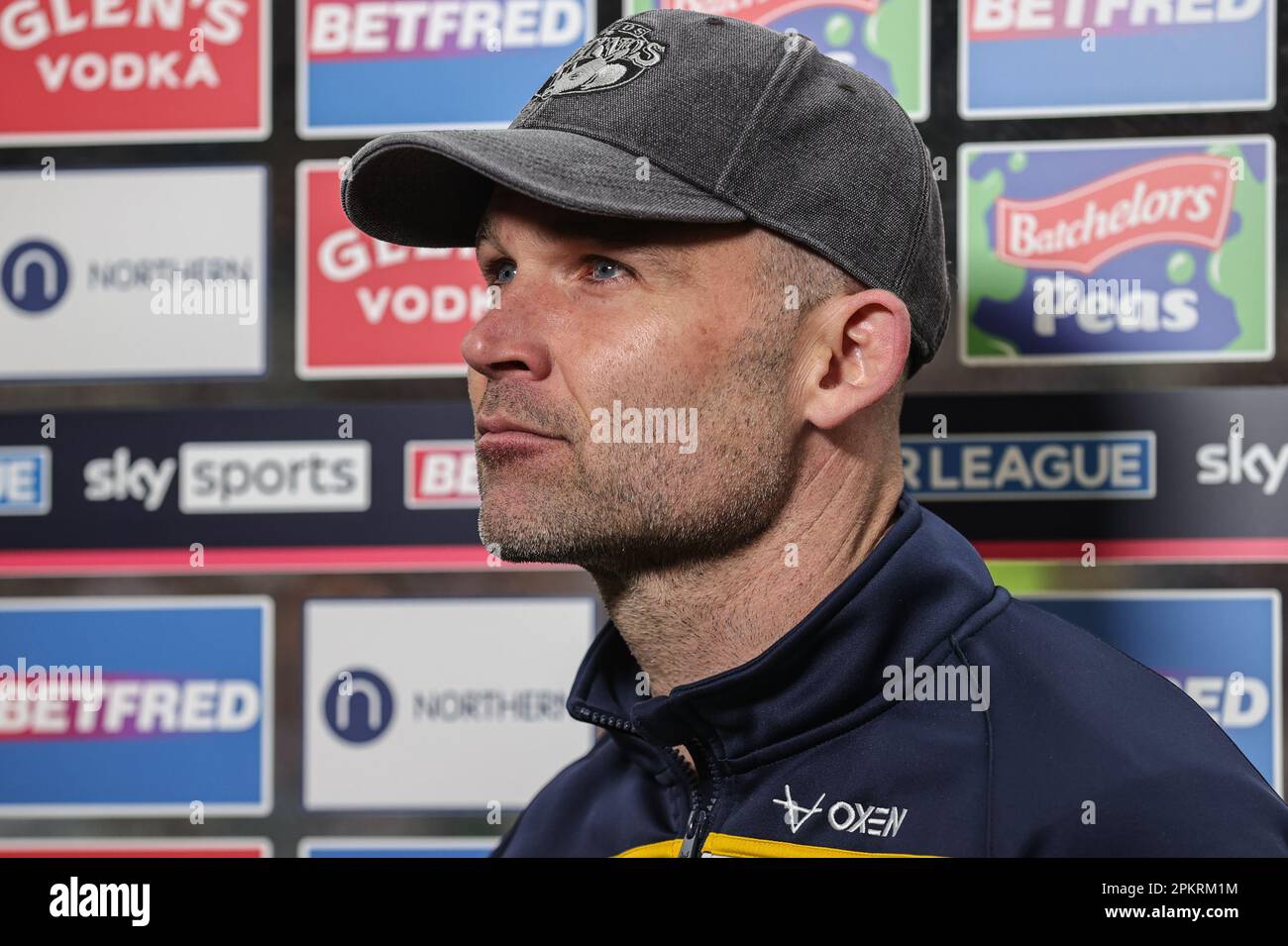Rohan Smith Cheftrainer von Leeds Rhinos während des Spiels Leeds ...