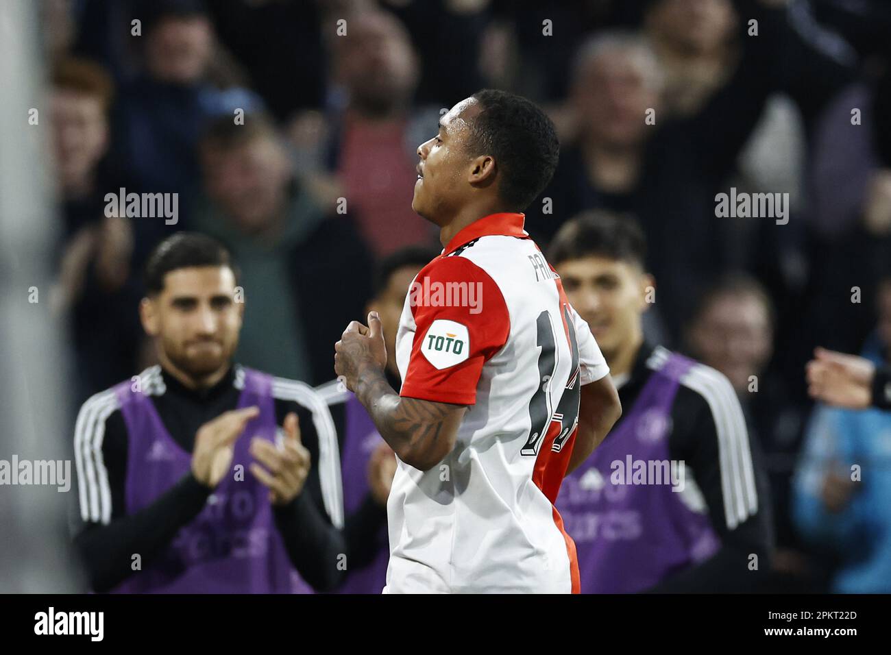 ROTTERDAM - Igor Paixao von Feyenoord feiert am 9. April 2023 im ...