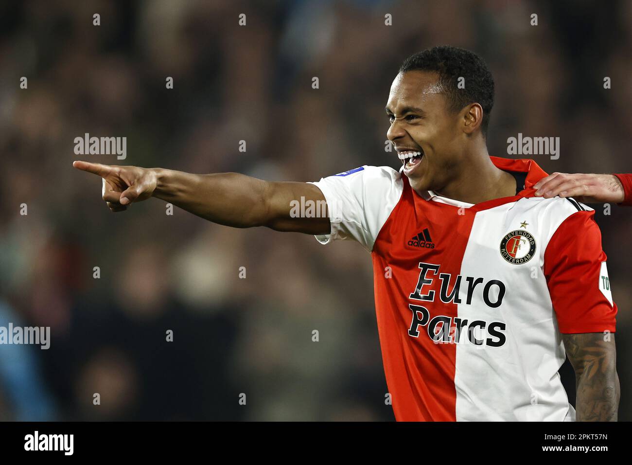 ROTTERDAM - Igor Paixao von Feyenoord feiert am 9. April 2023 im ...