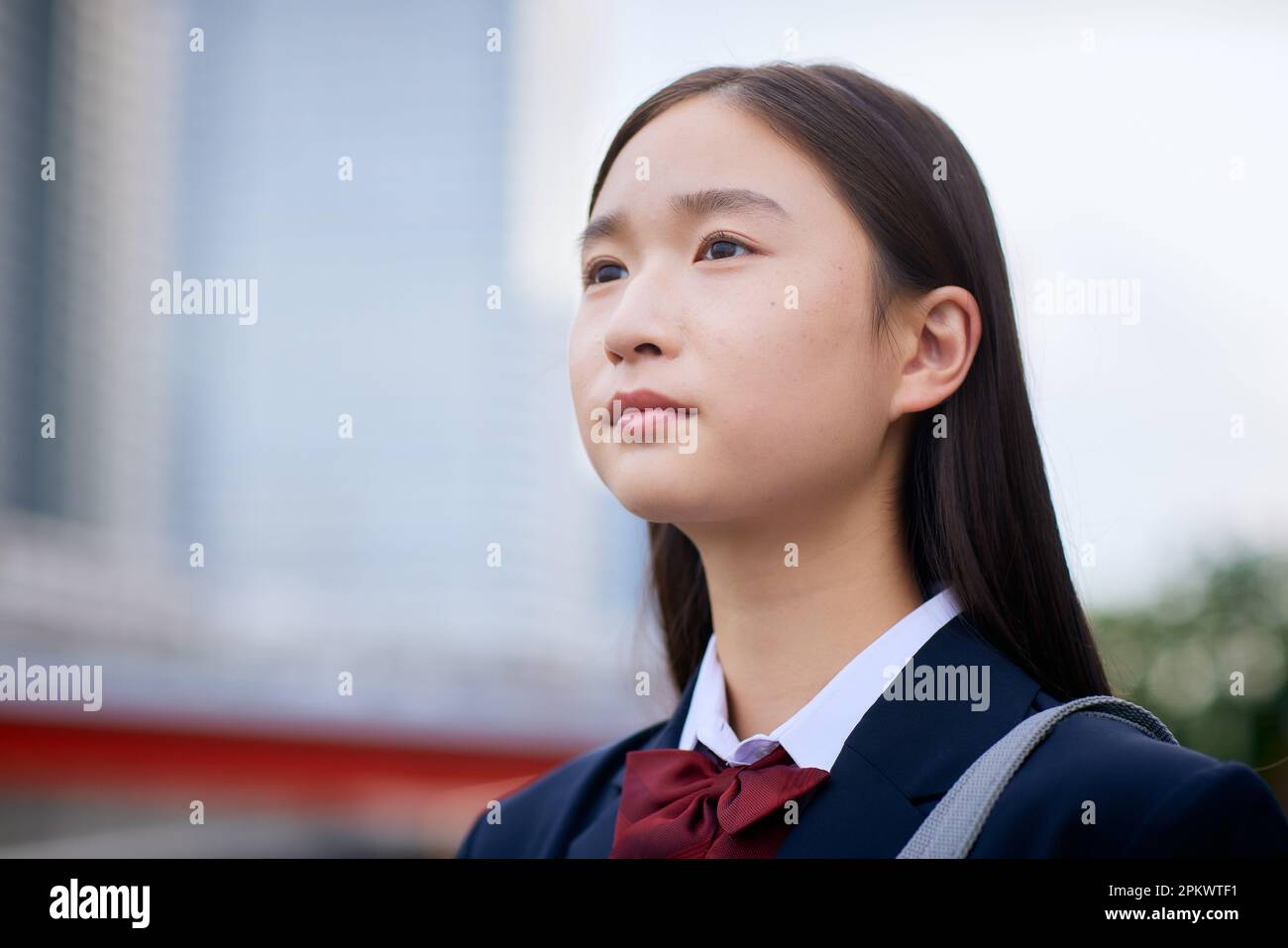 Asian girl wearing schoolgirl uniform -Fotos und -Bildmaterial in hoher ... Asian girl wearing schoolgirl uniform -Fotos und -Bildmaterial in hoher ...