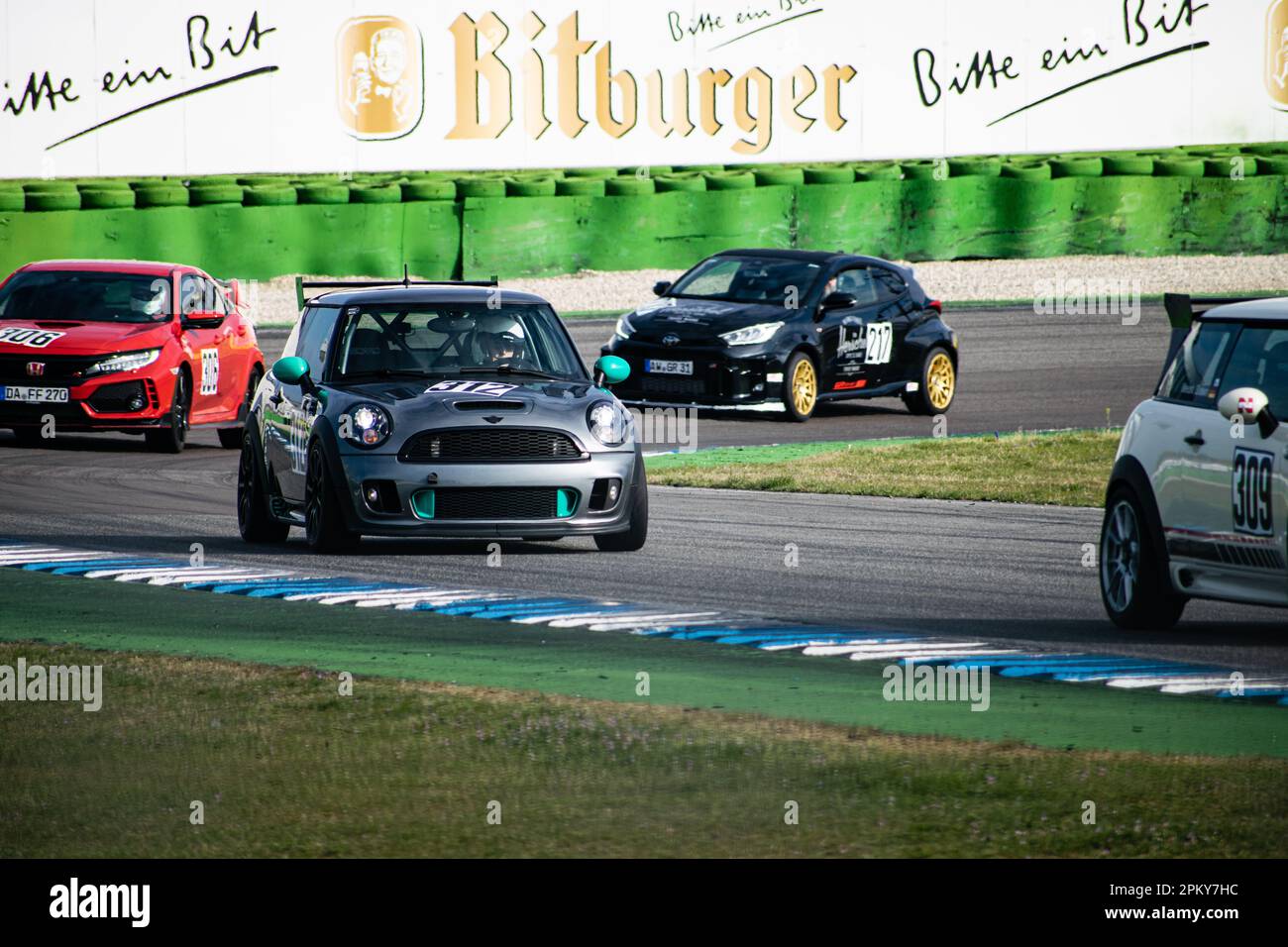 Schnelle rennwagen -Fotos und -Bildmaterial in hoher Auflösung – Alamy