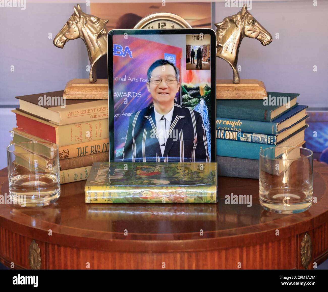 Pasadena, Kalifornien, USA. 7. April 2023. Der LABA Blue-Chip-Künstler ...