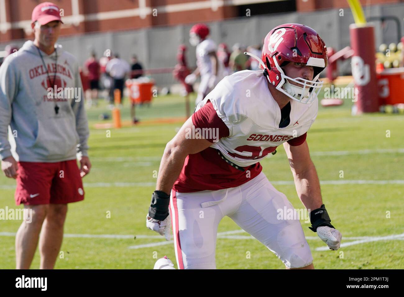 Oklahoma linebacker Danny Stutsman during an NCAA college football ...