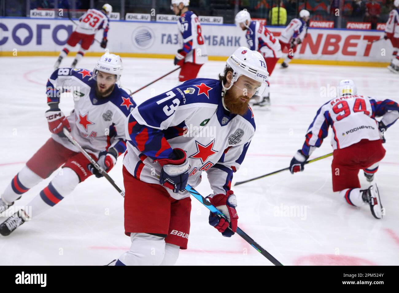 CSKA Hockey Club-Spieler Yaroslav Dyblenko (Nr.73) vor dem Spiel die Kontinental Hockey League ...