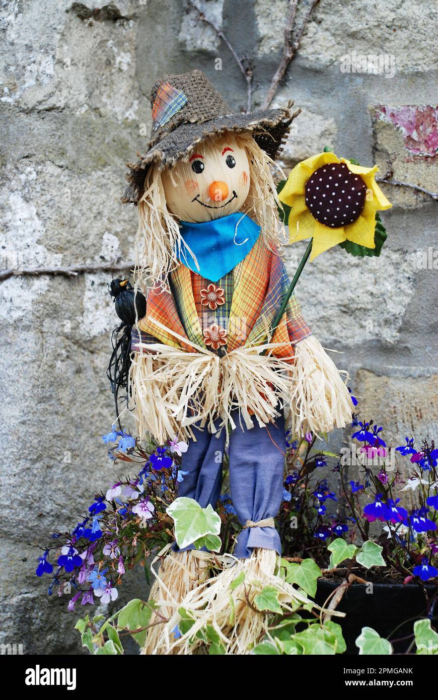 Das Kettlewell Scarecrow Festival scheint ein jährliches Augustfest in ...
