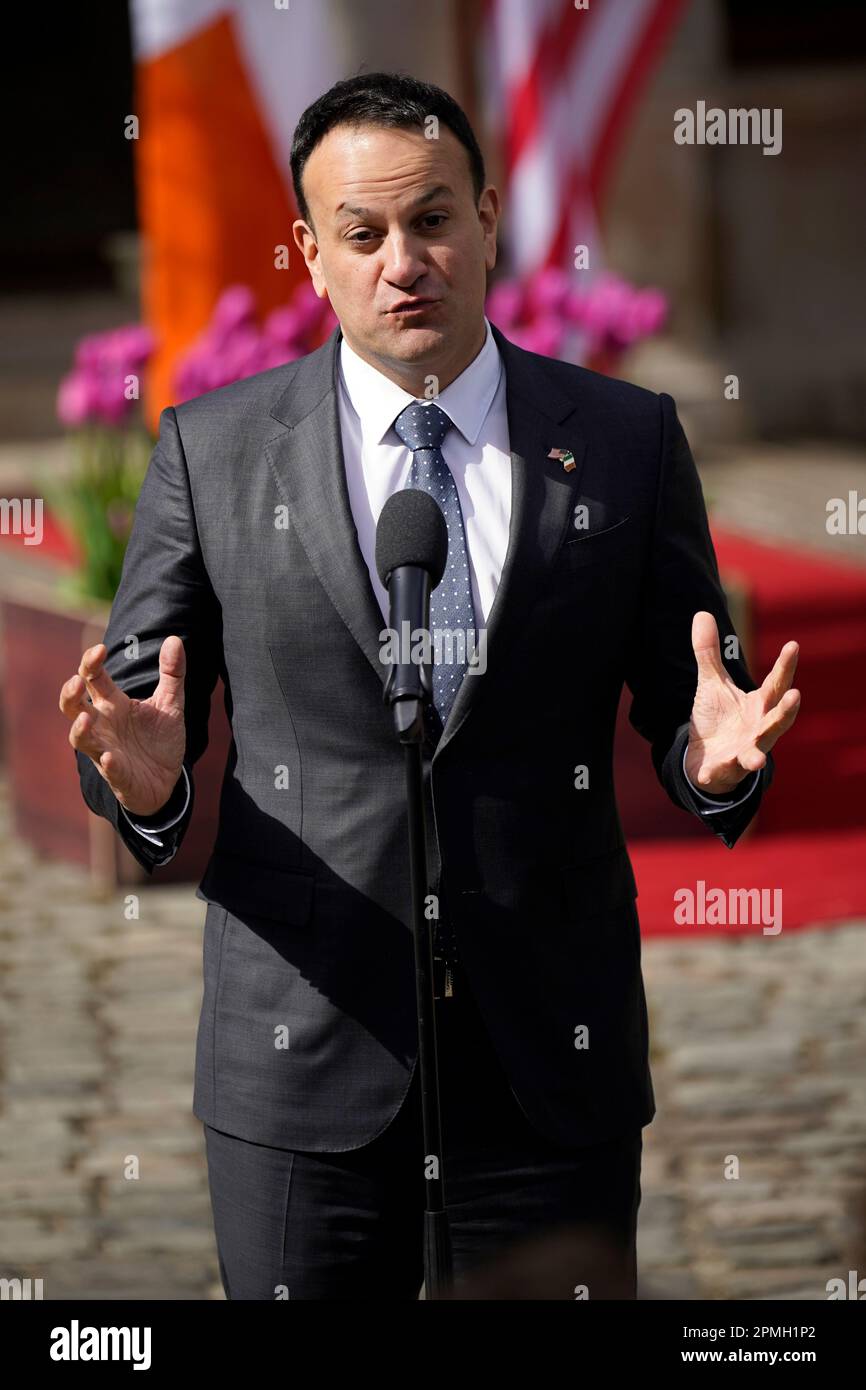 Taoiseach Leo Varadkar spricht vor dem Farmleigh House in Dublin nach ...