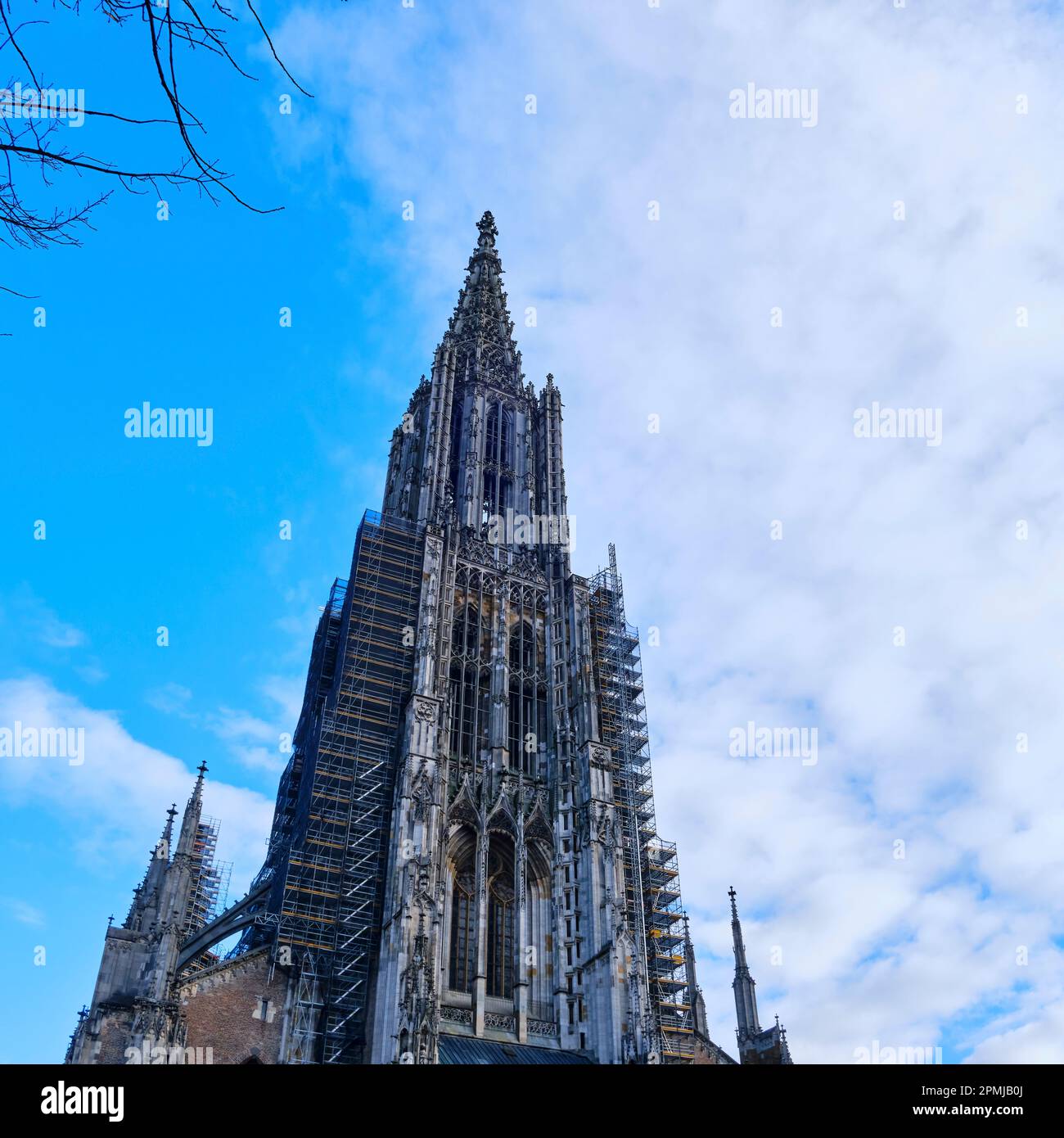 Gothic pinnacle -Fotos und -Bildmaterial in hoher Auflösung – Alamy
