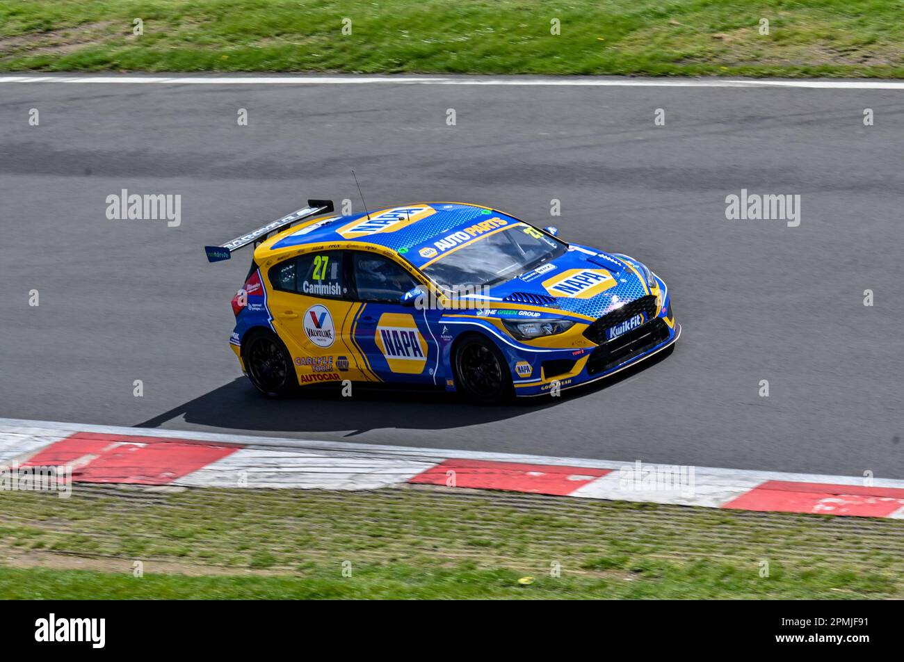 Brands Hatch Circuit, Longfield, Kent, Großbritannien, am 12. April 2023. Dan Cammish bei der ...