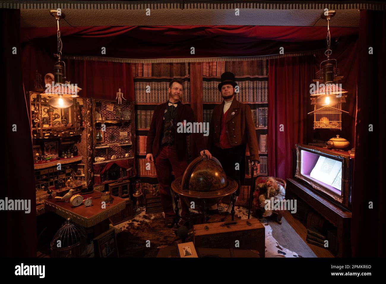 PRODUKTION - 13. April 2023, Niedersachsen, Hann. Münden: Daniel ...