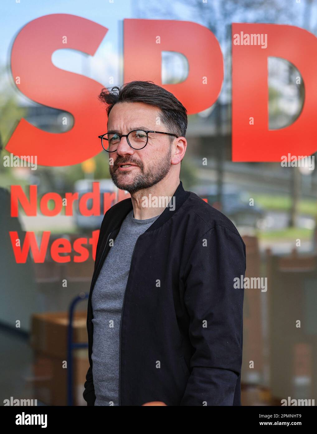 Düsseldorf, Deutschland. 14. April 2023. Thomas Kutschaty, ehemaliger Vorsitzender der SPD, geht ...