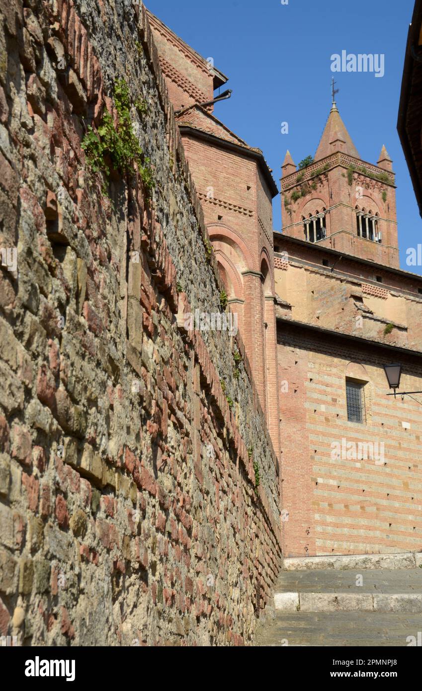 Die Basilika Santa Maria dei Servi befindet sich in Siena und befindet ...