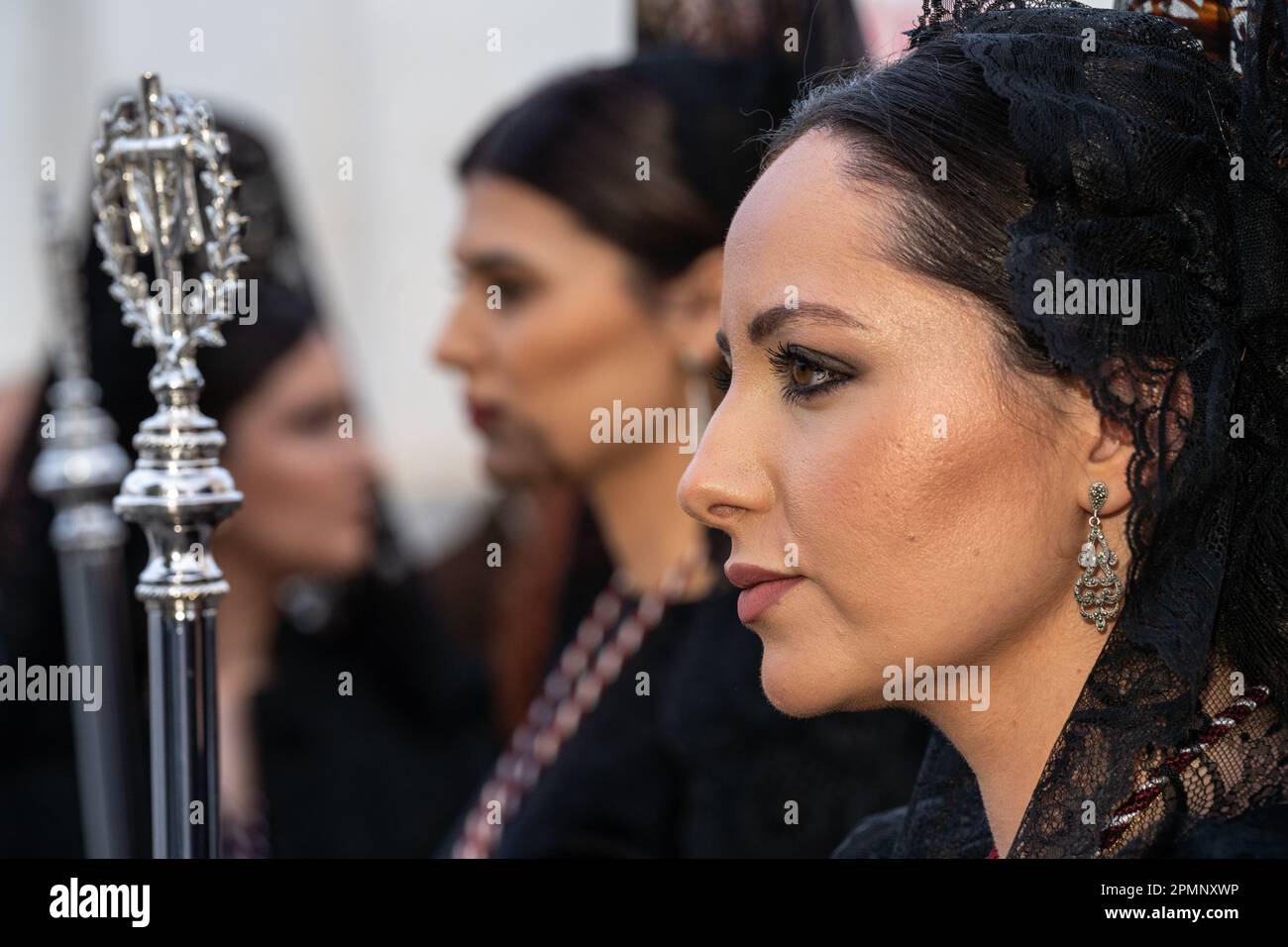 Headcovering head covering -Fotos und -Bildmaterial in hoher Auflösung – Alamy