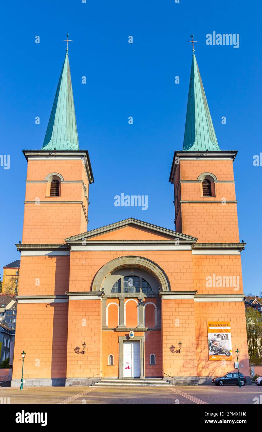 Kirche st laurentius in elberfeld -Fotos und -Bildmaterial in hoher Auflösung – Alamy