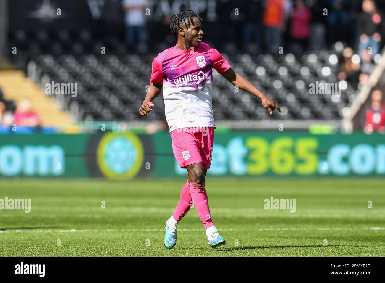 Brahima Diarra #35 of Huddersfield Town während des Sky Bet ...