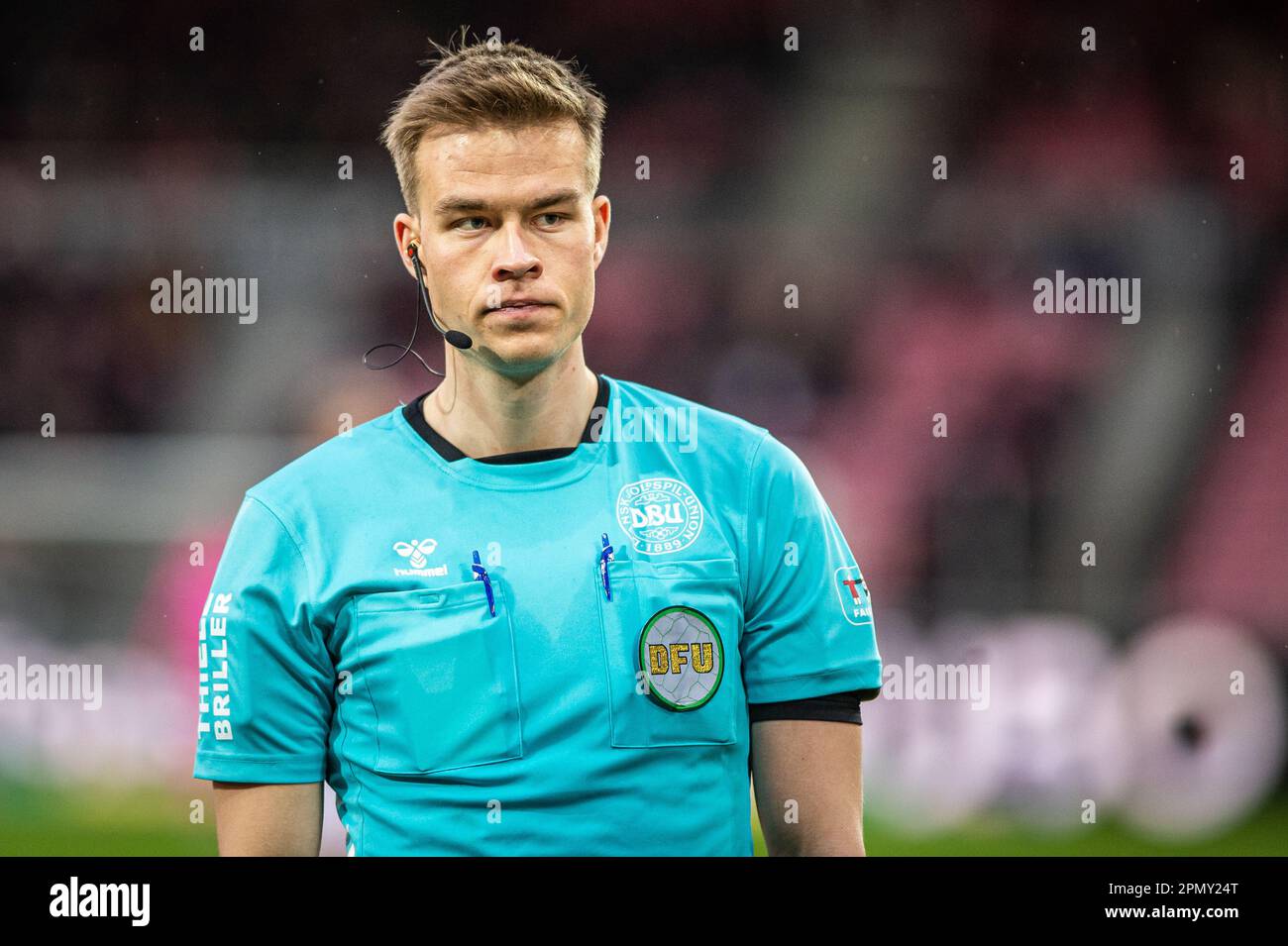 Herning, Dänemark. 14., 2023. April. Schiedsrichter Jacob Karlsen beim ...