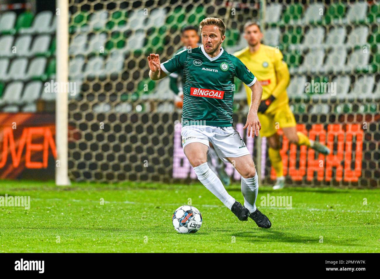 Robin Henkens (7) von Lommel während eines Fußballspiels zwischen SK ...