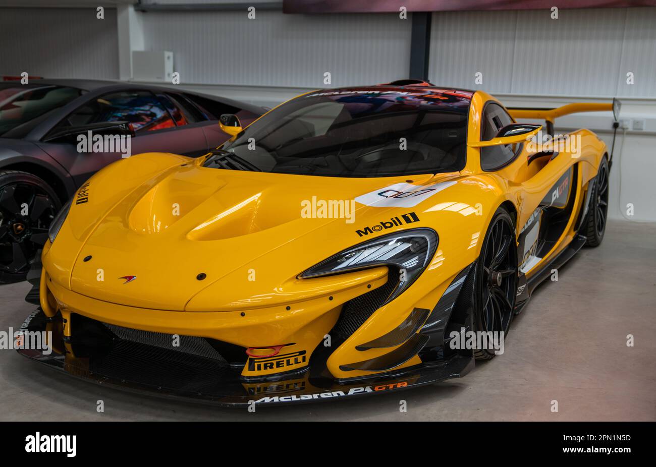 Hyper car -Fotos und -Bildmaterial in hoher Auflösung – Alamy