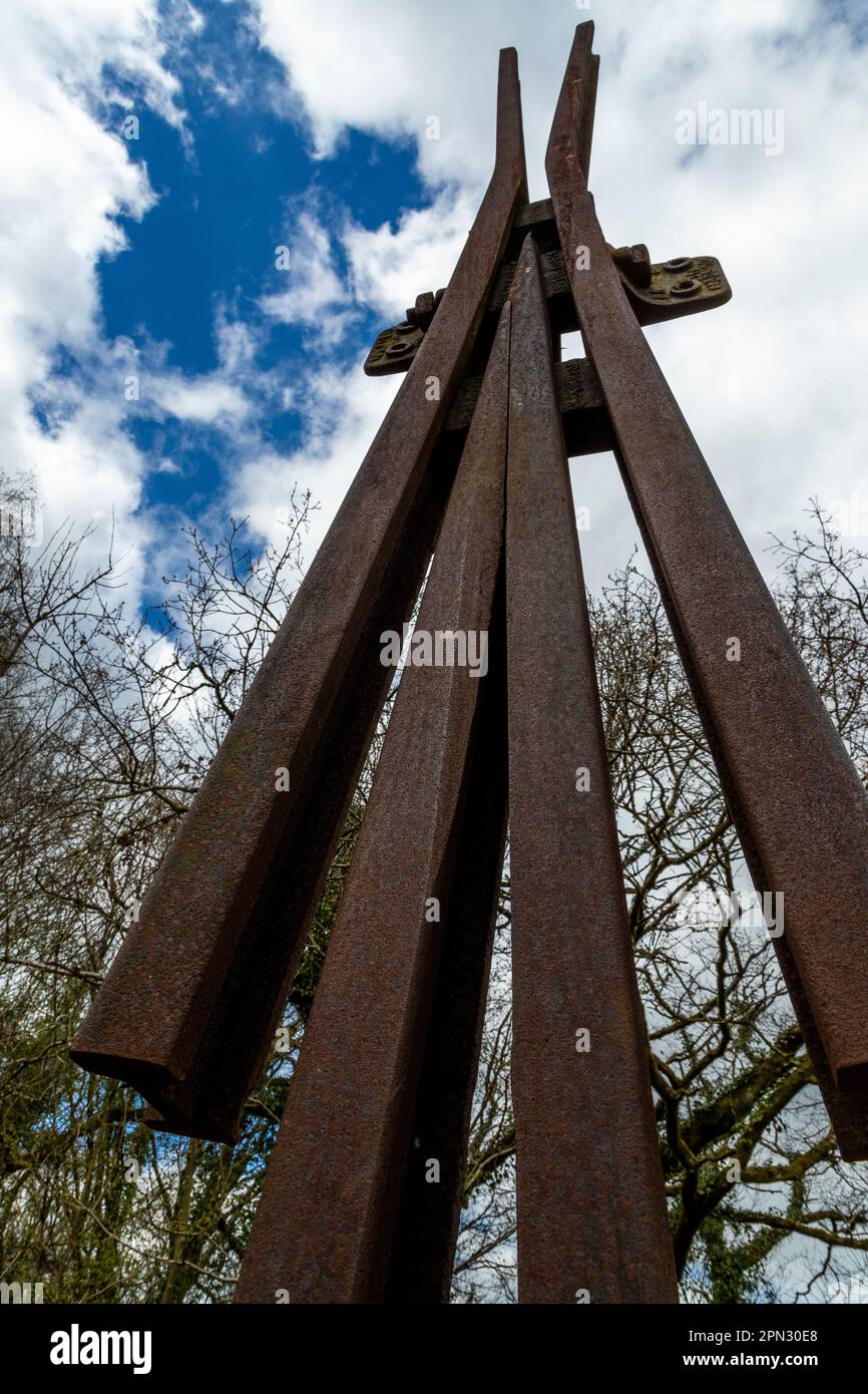 Mushet Memorial, Dark Hill Iron Works. Ein Denkmal für Robert Mushet ...