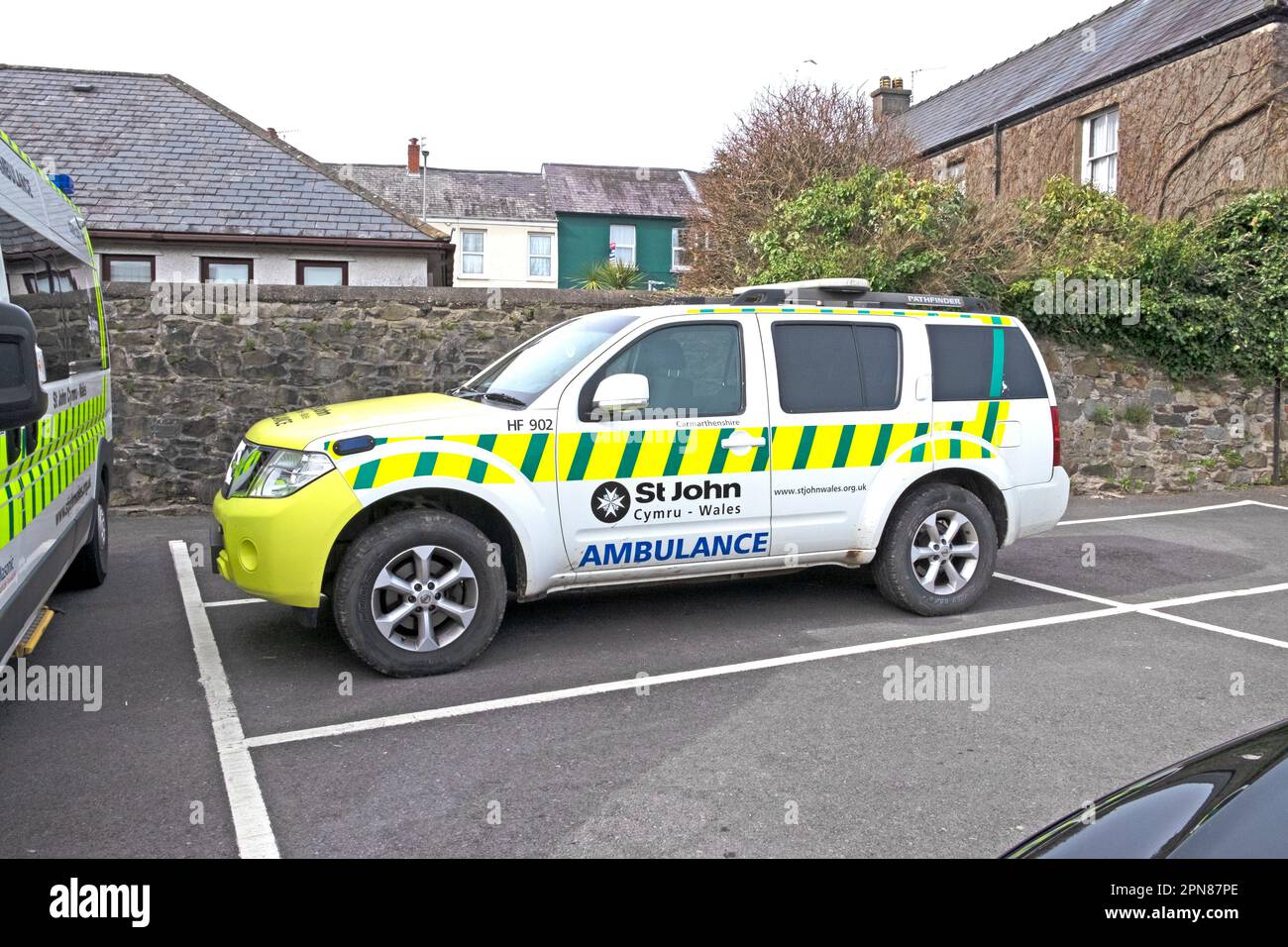 Ambulance logo -Fotos und -Bildmaterial in hoher Auflösung – Alamy