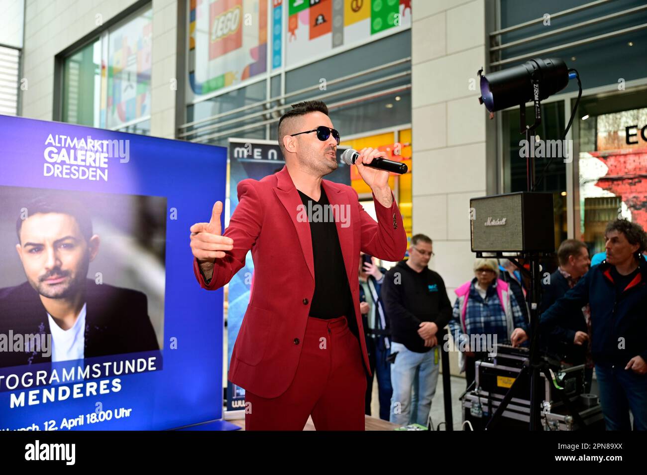 Musik promo -Fotos und -Bildmaterial in hoher Auflösung – Alamy