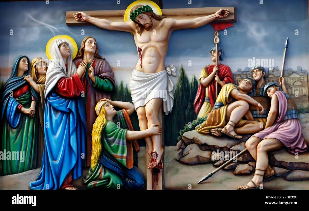 Fatima Kirche. Leidenschaft Christi. Weg vom Kreuz. 12. Station: Jesus stirbt am Kreuz. Ho-Chi ...