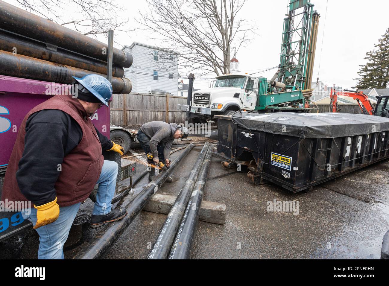 15. März 2023. Beverly, Massachusetts. Installation einer Testgrube zur ...