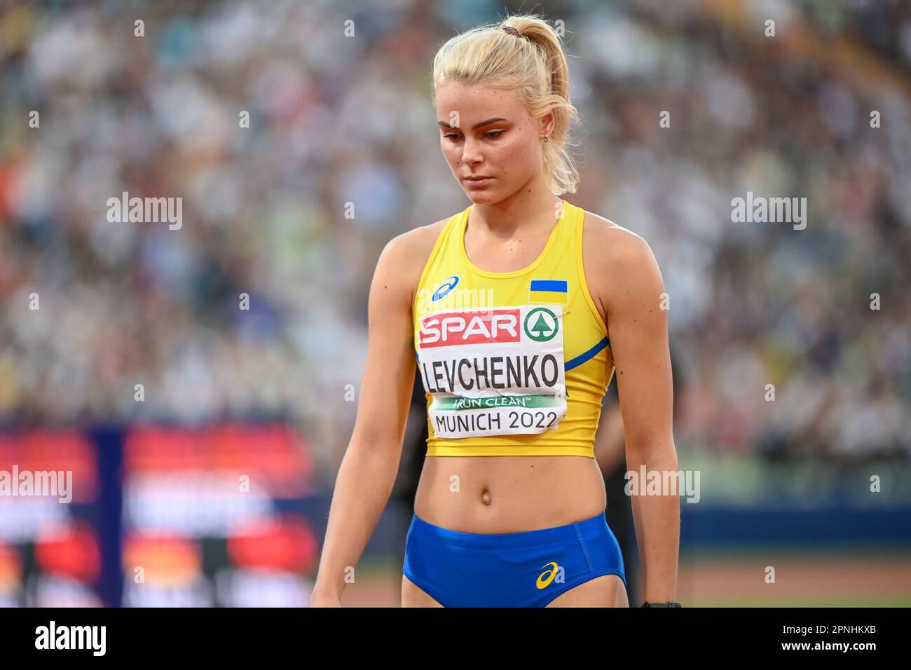 Yuliya levchenko high jump -Fotos und -Bildmaterial in hoher Auflösung ...