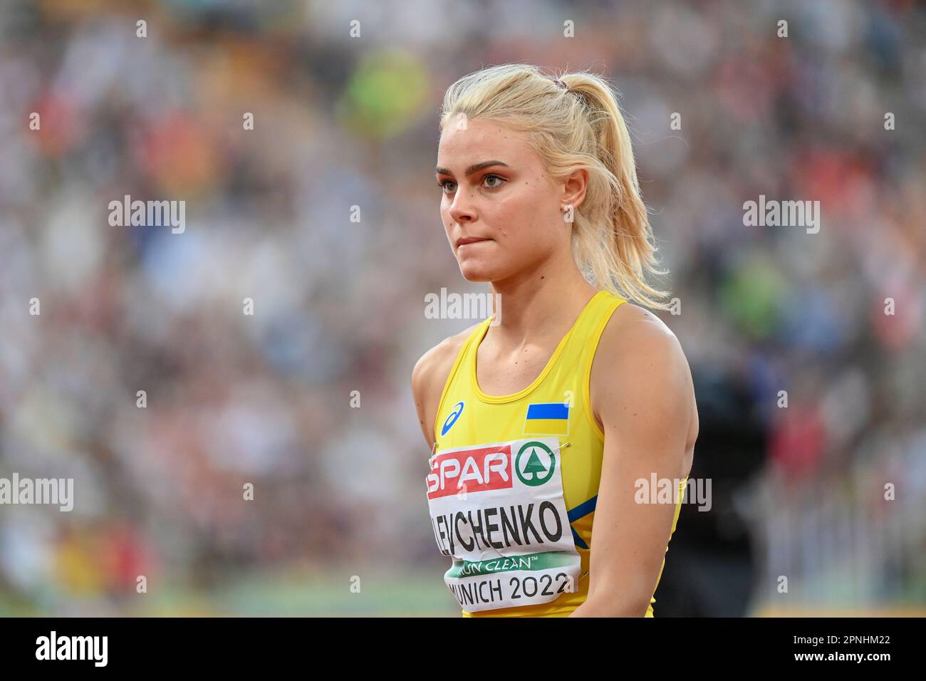 Yuliya levchenko high jump -Fotos und -Bildmaterial in hoher Auflösung ...