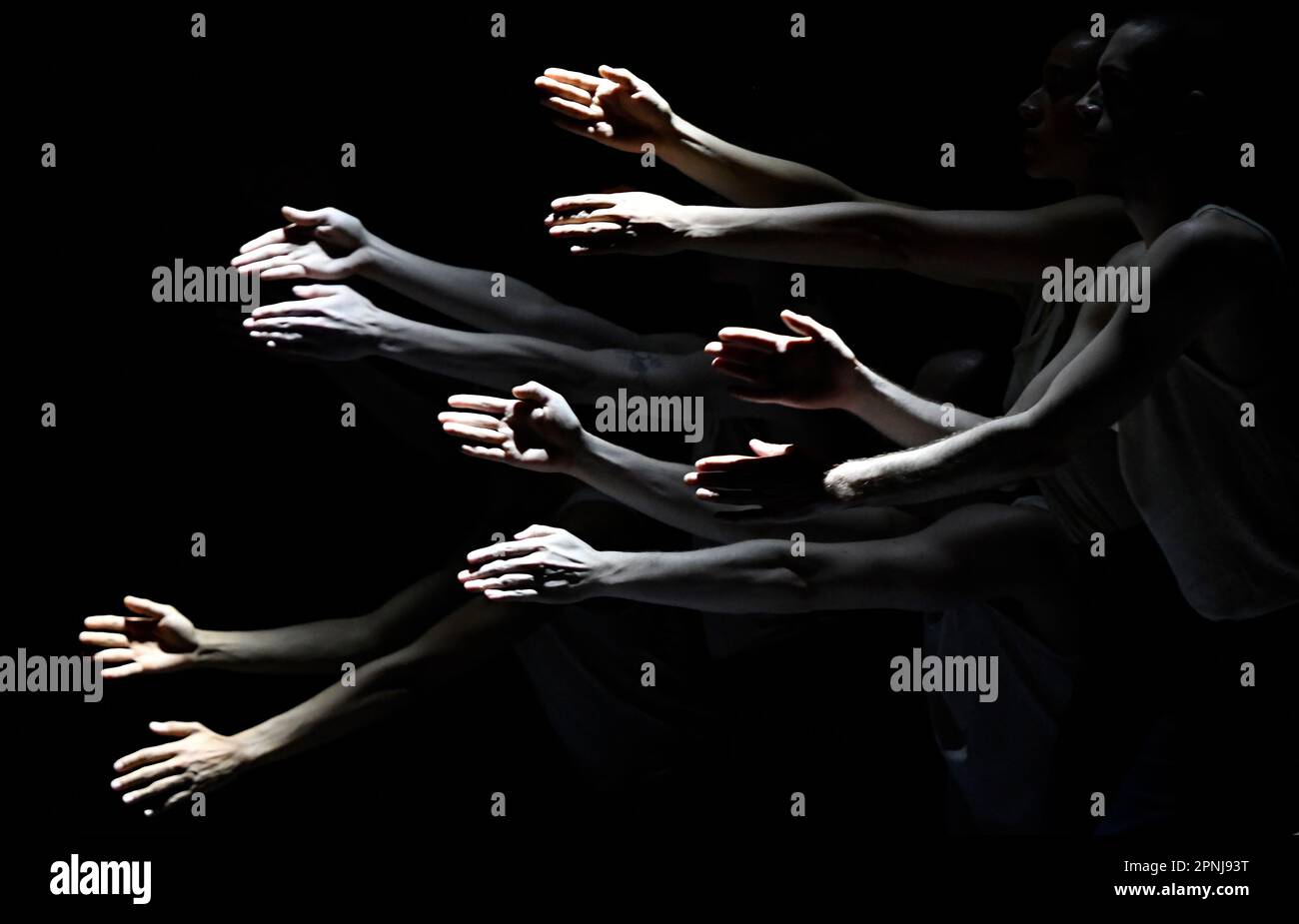 London UK 16. Februar 2022 Dance Consortium präsentiert Nederlands Dans ...