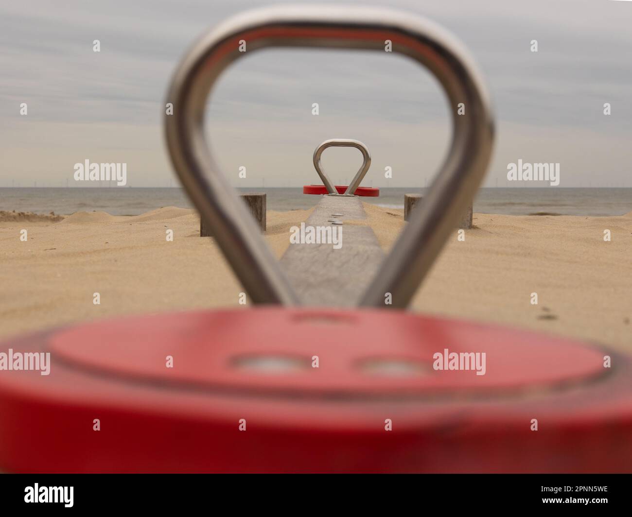 Wimmelbild strand -Fotos und -Bildmaterial in hoher Auflösung – Alamy