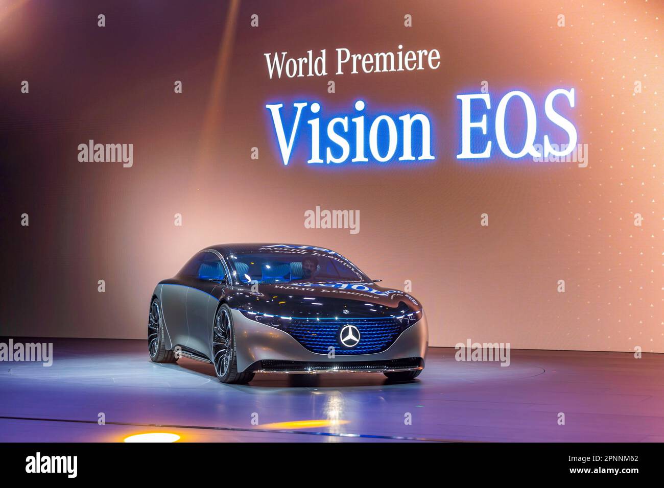 VISION EQS Show Car von Mercedes-Benz, Designstudie zur Zukunft des ...