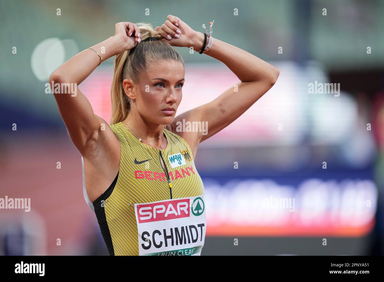 Alica Schmidt nimmt an den 400 Metern der Leichtathletik ...