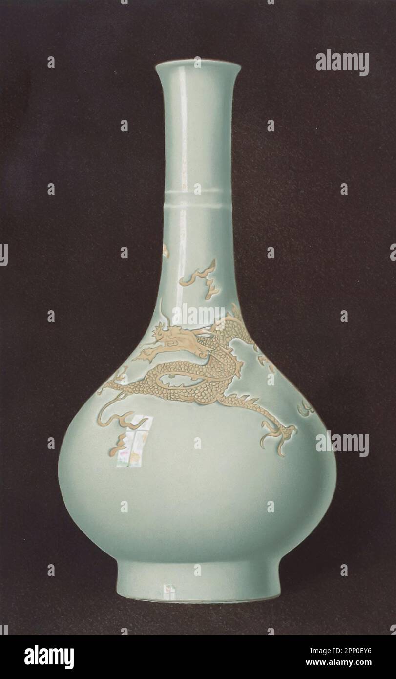 Langer dicker hals -Fotos und -Bildmaterial in hoher Auflösung – Alamy