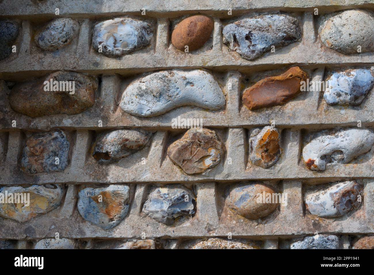 Steinmauer im querformat -Fotos und -Bildmaterial in hoher Auflösung ...