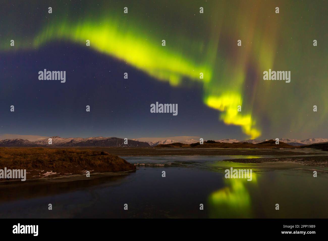 Polar lights iceland -Fotos und -Bildmaterial in hoher Auflösung – Alamy